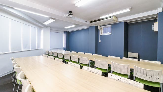 【JR新宿駅徒歩2分!30名】プロジェクター・ホワイトボード・マイク・WiFi全て無料!ふれあい貸し会議室 新宿No25の写真8