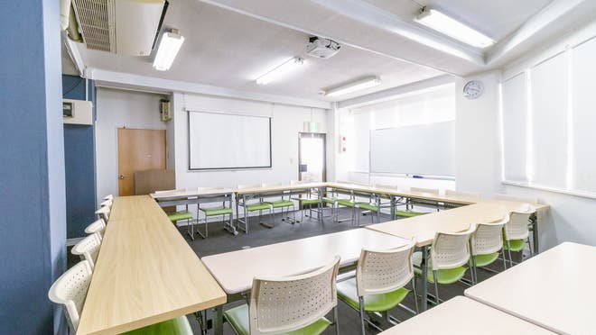 【JR新宿駅徒歩2分!30名】プロジェクター・ホワイトボード・マイク・WiFi全て無料!ふれあい貸し会議室 新宿No25の写真12