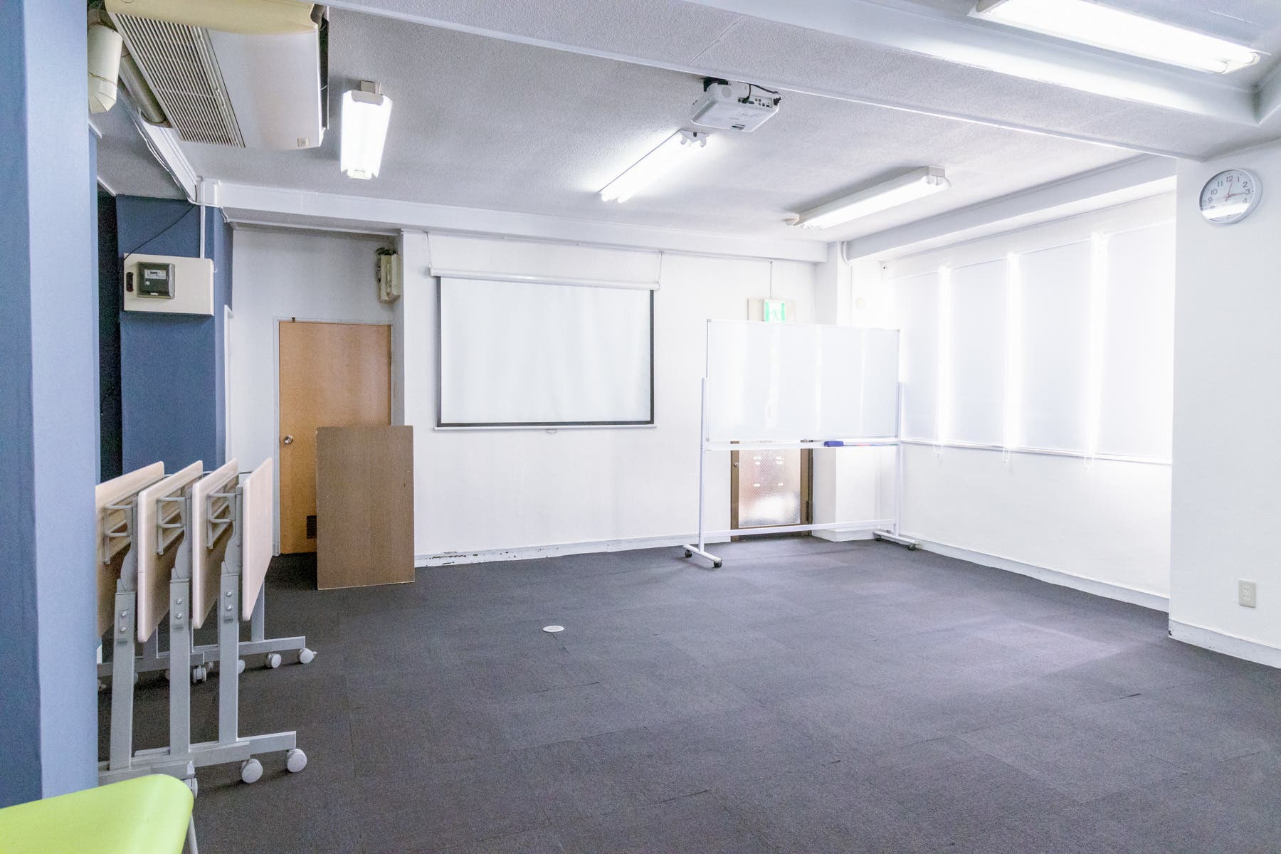 【JR新宿駅徒歩2分！30名】プロジェクター・ホワイトボード・マイク・WiFi全て無料！ふれあい貸し会議室 新宿No25の写真23