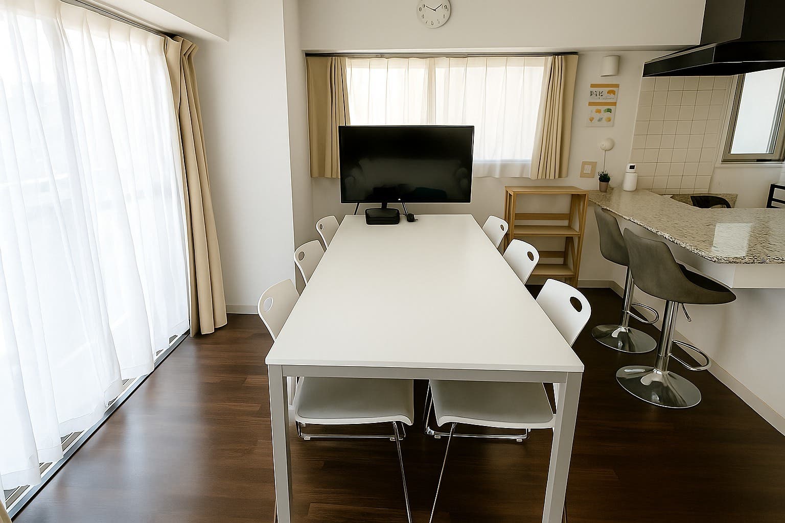 🎉リニューアル🎉【エントランスオートロック有・繁華街近く】web会議・商談・面接・打合せ・勉強会・撮影・配信・セミナーなどの写真5