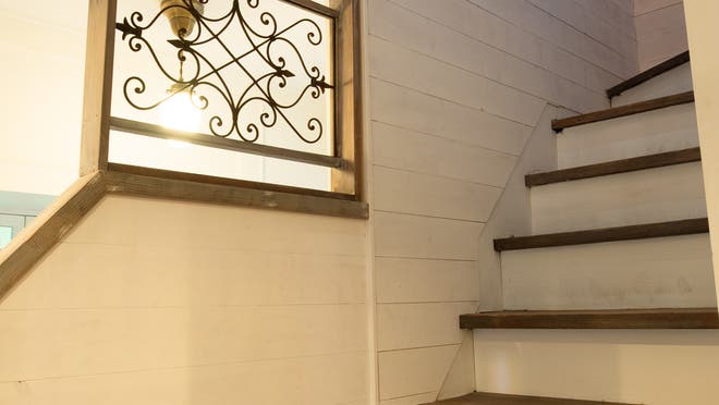 【グレープ(Grape)】パリのアパルトマンとフランス郊外の家をイメージした2階、3階のハウススタジオの写真14