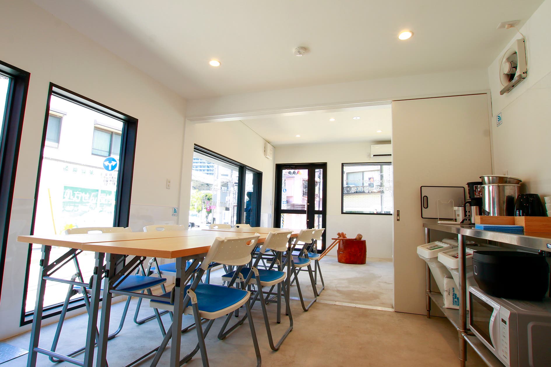 駅徒歩３分路面店、角地で目立ちます♪視認性抜群！文化交流施設まるごと貸切☆の写真4