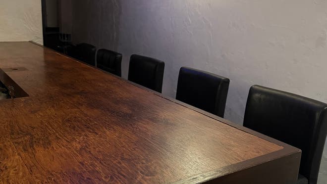 西麻布の隠れ家スナック空間を、日中はレンタルスペースとして活用! の写真1