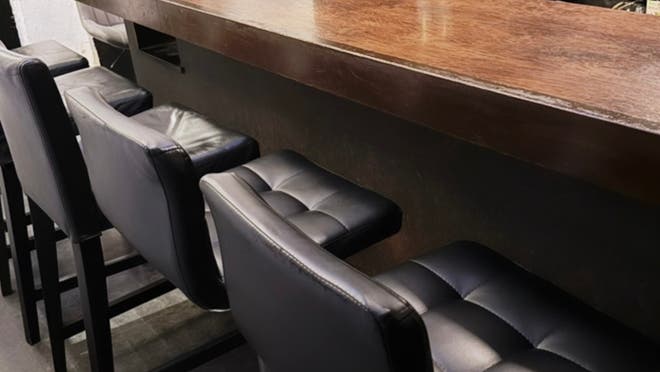 西麻布の隠れ家スナック空間を、日中はレンタルスペースとして活用! の写真2