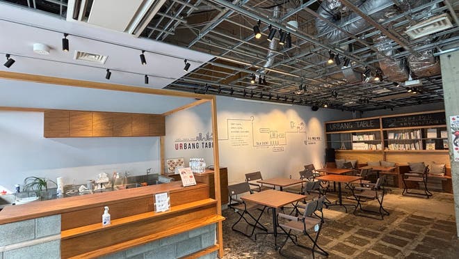 【URBANG TABLE】天神駅徒歩5分!30名収容可 Wi-Fi・プロジェクター完備 コワーキング・会議・セミナーに最適の写真1