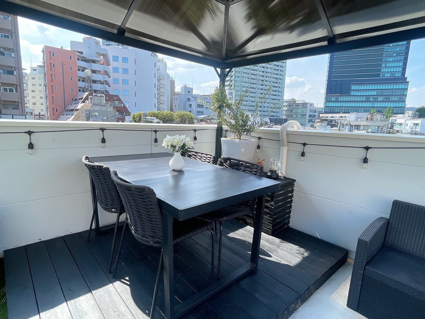 冬・雨でも大丈夫！炬燵、ヒーター完備の完全プライベートな屋上！の写真9