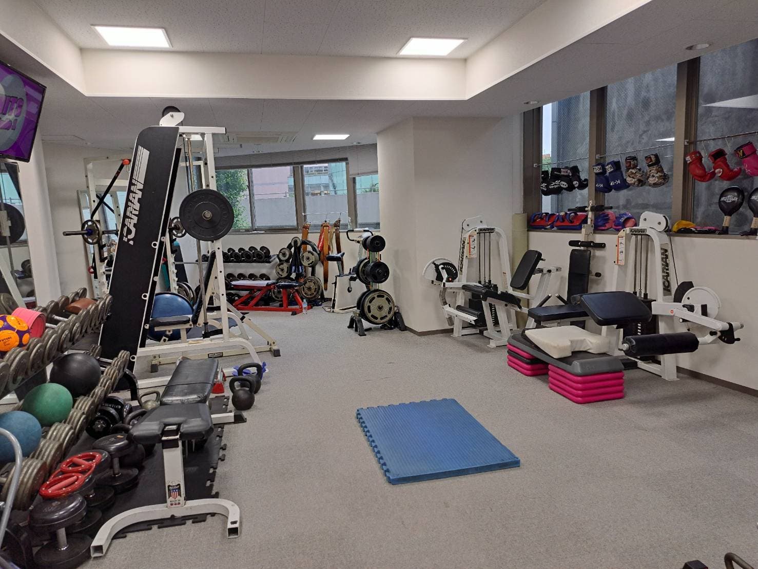 トレーニングジムも併設。の画像1