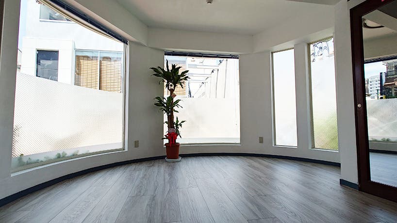 【1F】吉祥寺駅徒歩3分の、明るいポップアップスペース（井の頭公園まで1分）の写真3