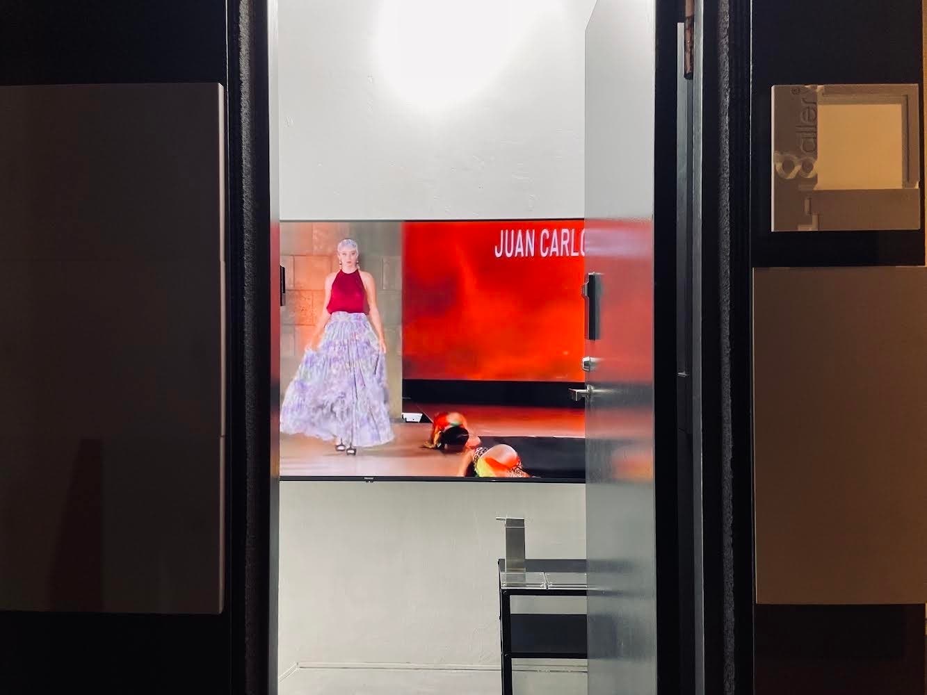 山種美術館徒歩1分 |デザイナーズスペース|駒沢通り沿い 好立地路面店|アパレル・撮影・展示会|大型モニター2台完備|の写真1