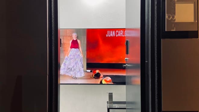 山種美術館徒歩1分 |デザイナーズスペース|駒沢通り沿い 好立地路面店|アパレル・撮影・展示会|大型モニター2台完備|の写真1