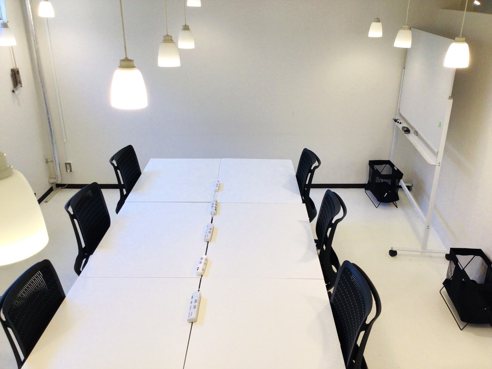 【所沢駅徒歩2分】6人まで利用可　ミーティングやグループワークに最適な準個室　講座やワークショップなどに利用できますの写真3