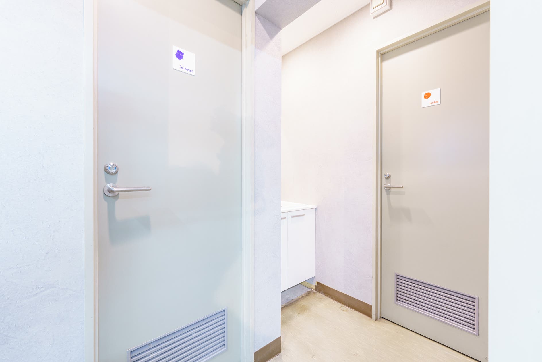 【内見無料】水道橋駅4分✨席数60/立食80名⭕️控室/24H/飲食可/100㌅画面/ゴミ処理/会議/懇親会/歓送迎会/セミナーの写真14