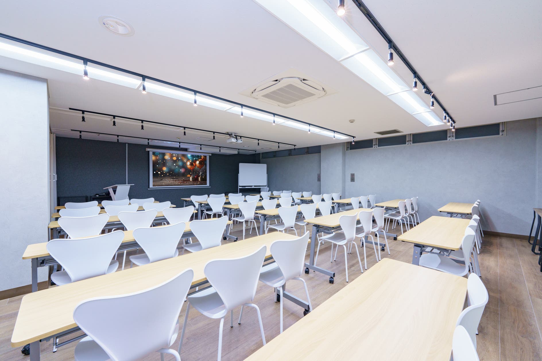 【内見無料】水道橋駅4分✨席数60/立食80名⭕️控室/24H/飲食可/100㌅画面/ゴミ処理/会議/懇親会/歓送迎会/セミナーの写真20