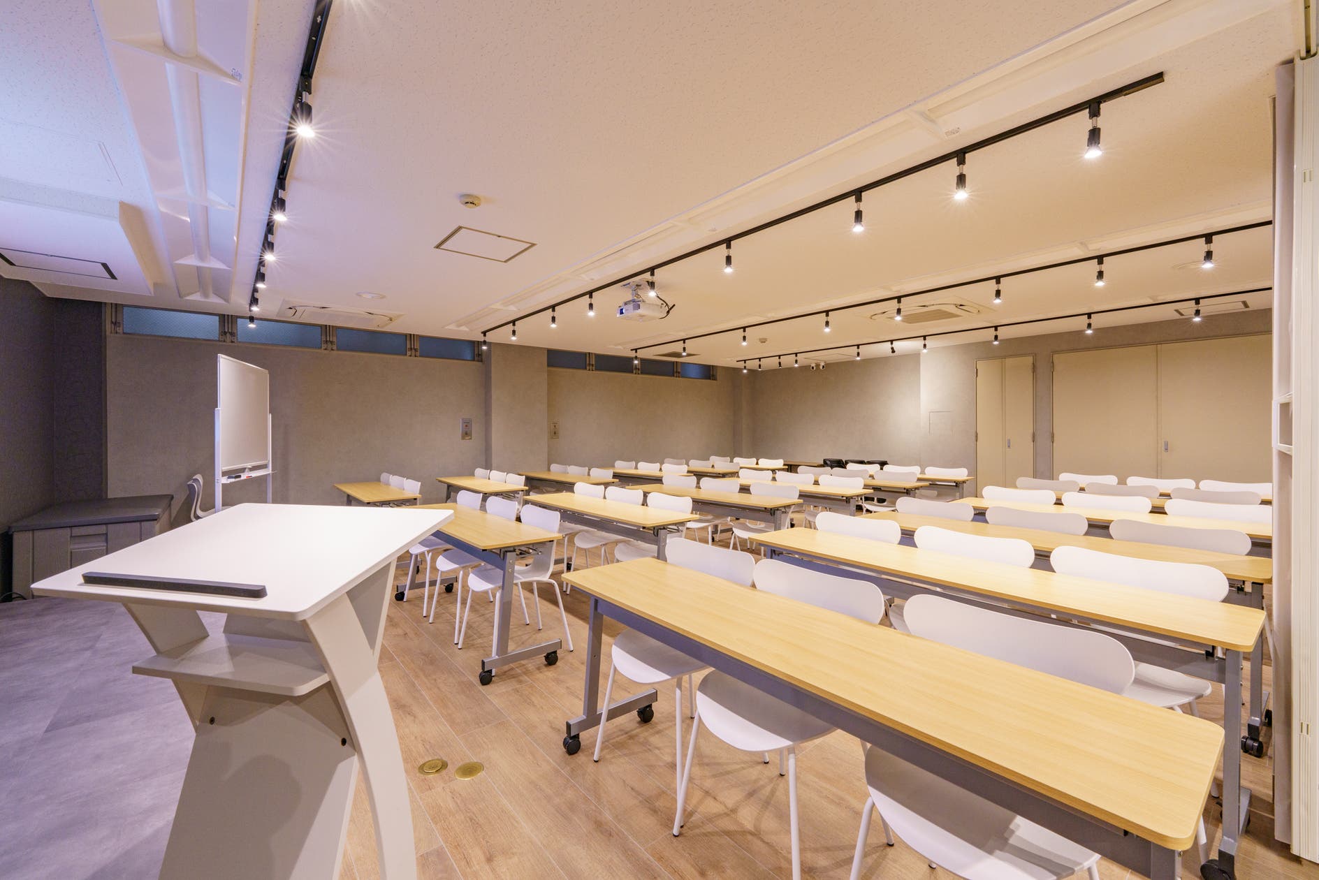 【内見無料】水道橋駅4分✨席数60/立食80名⭕️控室/24H/飲食可/100㌅画面/ゴミ処理/会議/懇親会/歓送迎会/セミナーの写真11