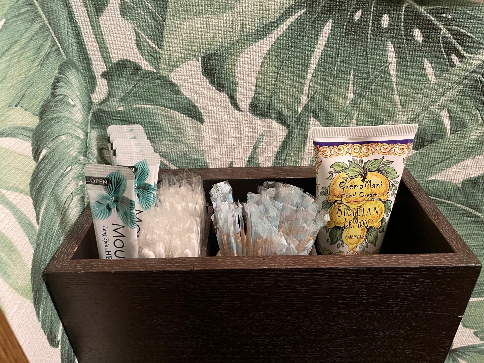 【新宿から電車で10分！】阿佐ヶ谷駅2分★カラオケBAR♬清潔でカフェのような温かみのある内装✨禁煙🚭の写真14