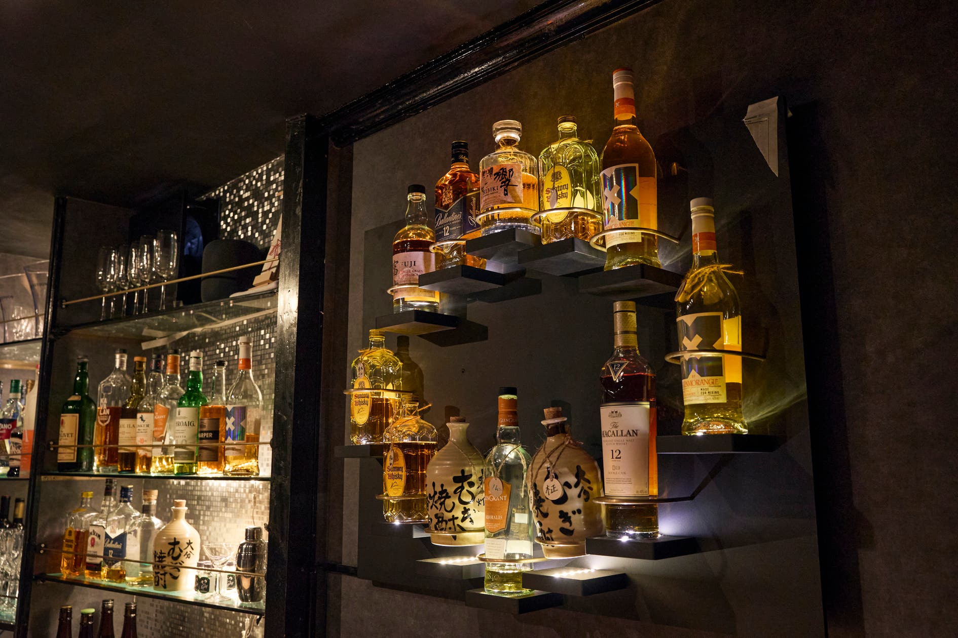 大阪駅から2駅！駅チカ【千日前線玉川駅1分・JR野田駅3分】スタイリッシュなバー 大人の隠れ家の写真4