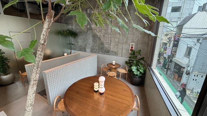 おしゃれカフェ2階飲食スペースをレンタルします!の写真2