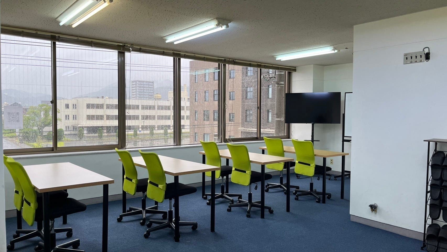 ＪＲ福山駅から車で５分 セミナーなど多彩な用途がある貸会議室の写真5