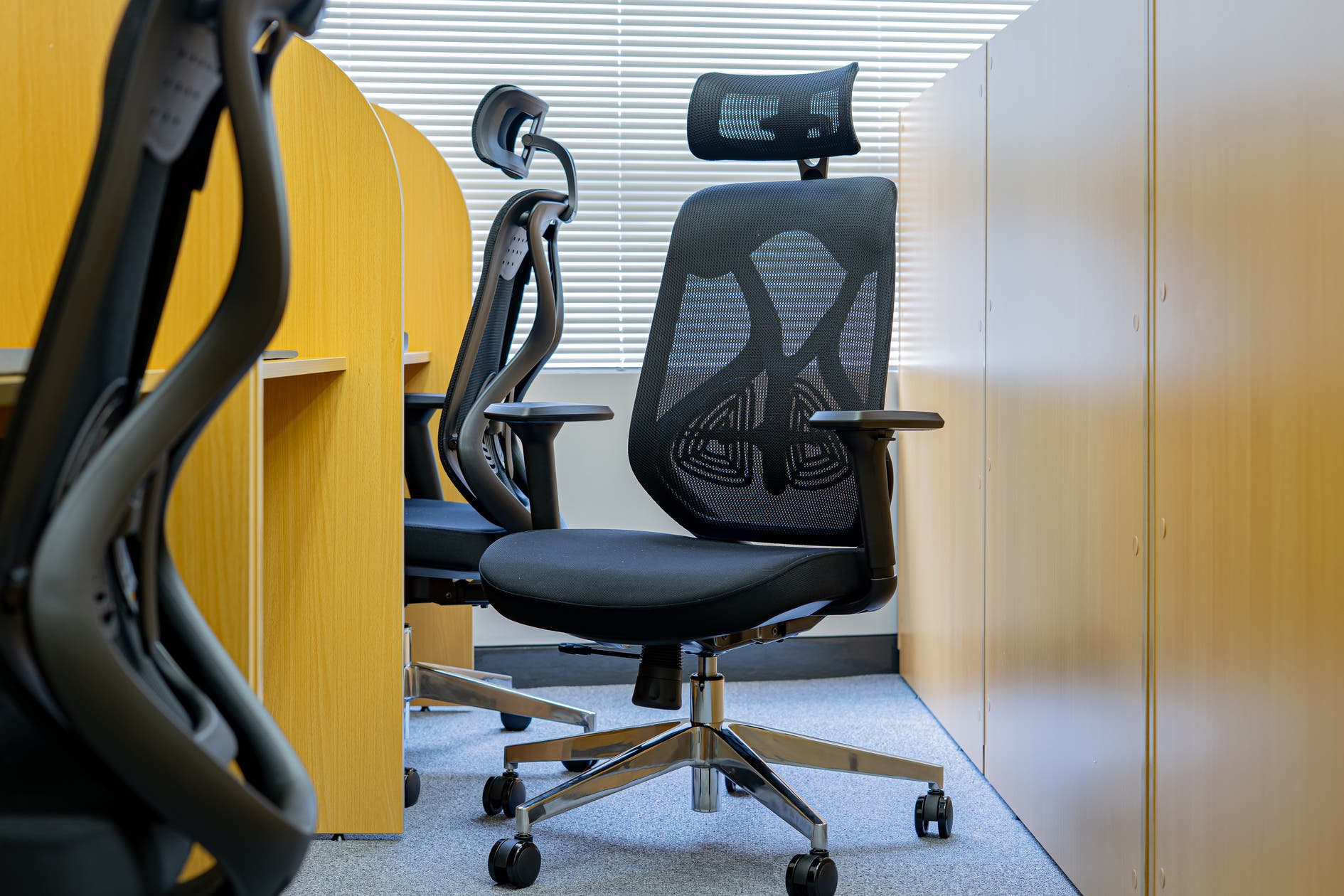 【特別価格中‼️】天神駅から徒歩5分！快適チェア💺静かな集中空間が手に入る自習室📚の写真2