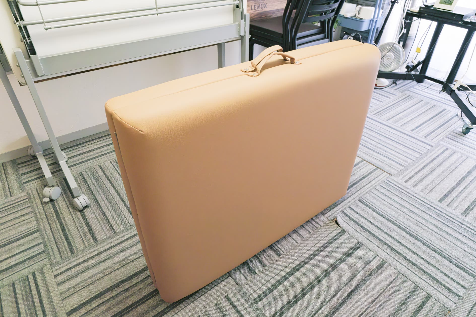 施術ベッドの画像3