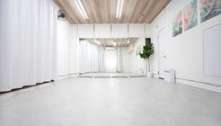 【レンタルスタジオ御徒町】JR御徒町駅 南口 徒歩4分(詳細案内図あり)ダンス、ヨガ、イベント、メイク、デスクワークに最適の写真2