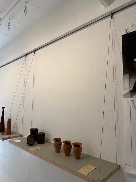 表参道ヒルズ内31㎡【試着室・天吊ハンガーパイプ有】展示会/ポップアップ/イベント対応。白基調&窓2面の並木道に面する開放的空間の写真8