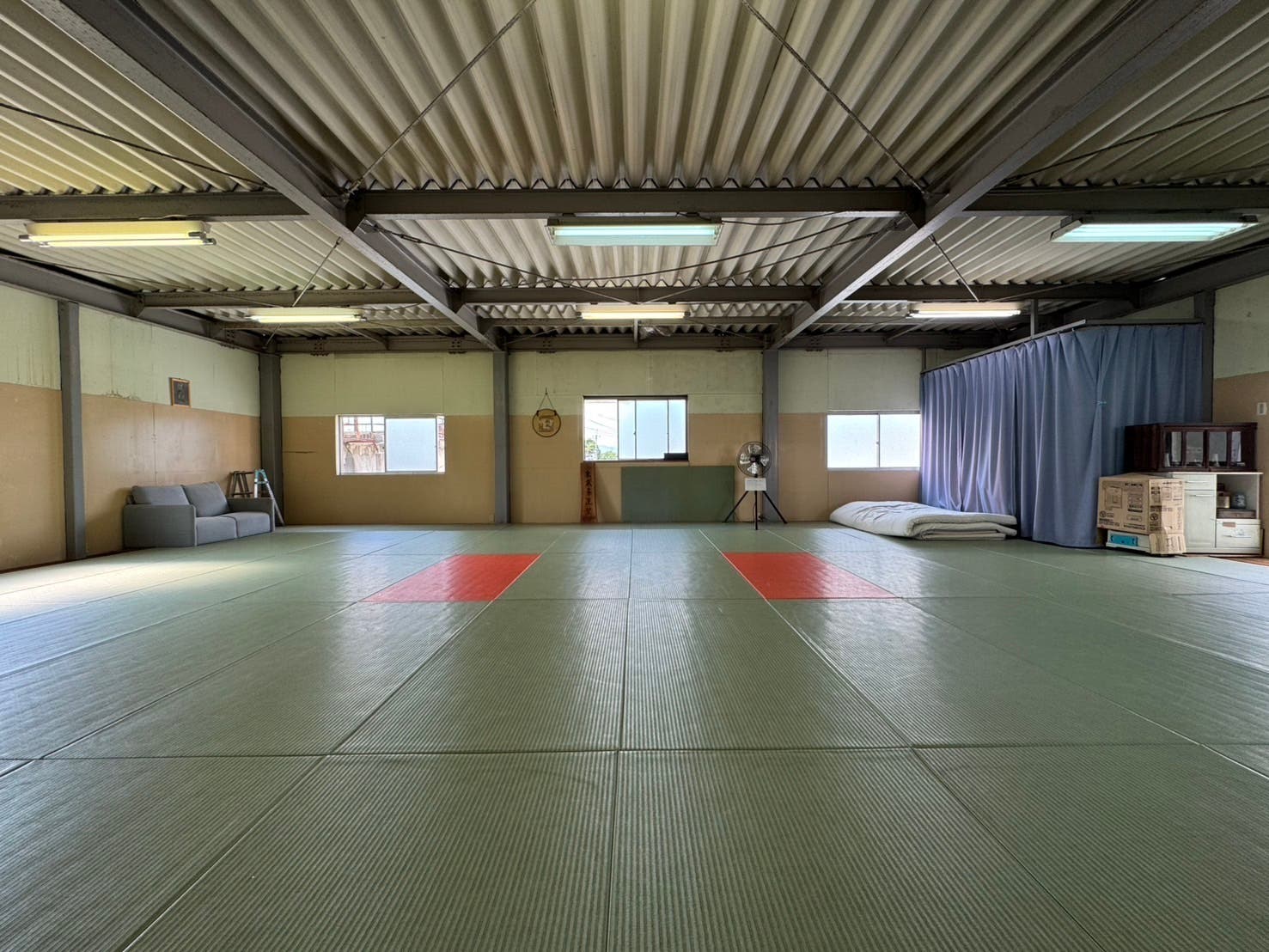 広さ106平米!約60畳!柔道場として使用していたのでスポーツレッスン/ダンス教室/ヨガ/スタジオ/バザー/イベント/会議場　の写真17