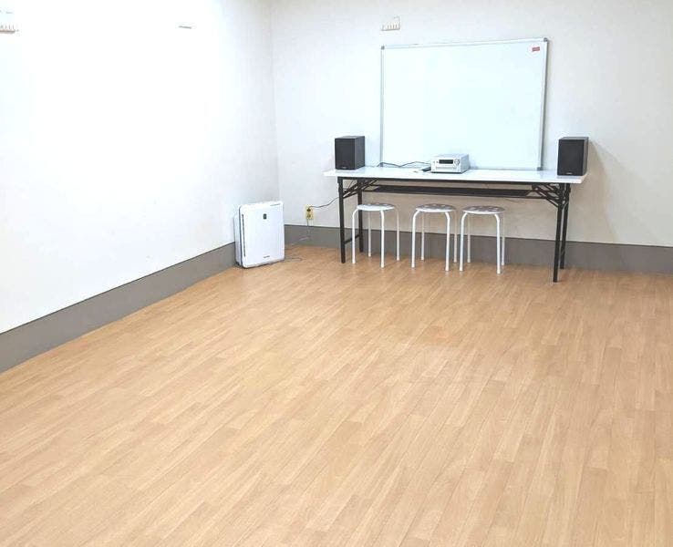 24時間利用可｜駅徒歩1分｜壁一面鏡ご用意あり｜ダンススタジオ｜ダンスやバレエ演劇の練習＆撮影等に最適！[78]の写真5