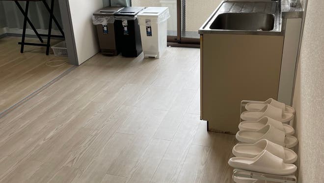 町田駅徒歩3分!ボードゲーム多数、人気レトロゲーム機複数完備、持ち込み自由、Wi-Fi・TV・冷蔵庫・充電器の写真5