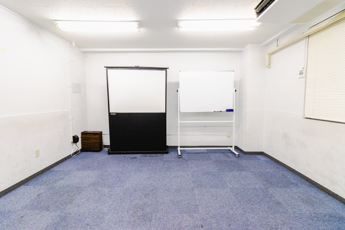 【新宿駅4分！21名利用可！】綺麗な室内！WiFi・プロジェクター・ホワイトボード全て無料！ふれあい貸し会議室　新宿豊栄の写真21