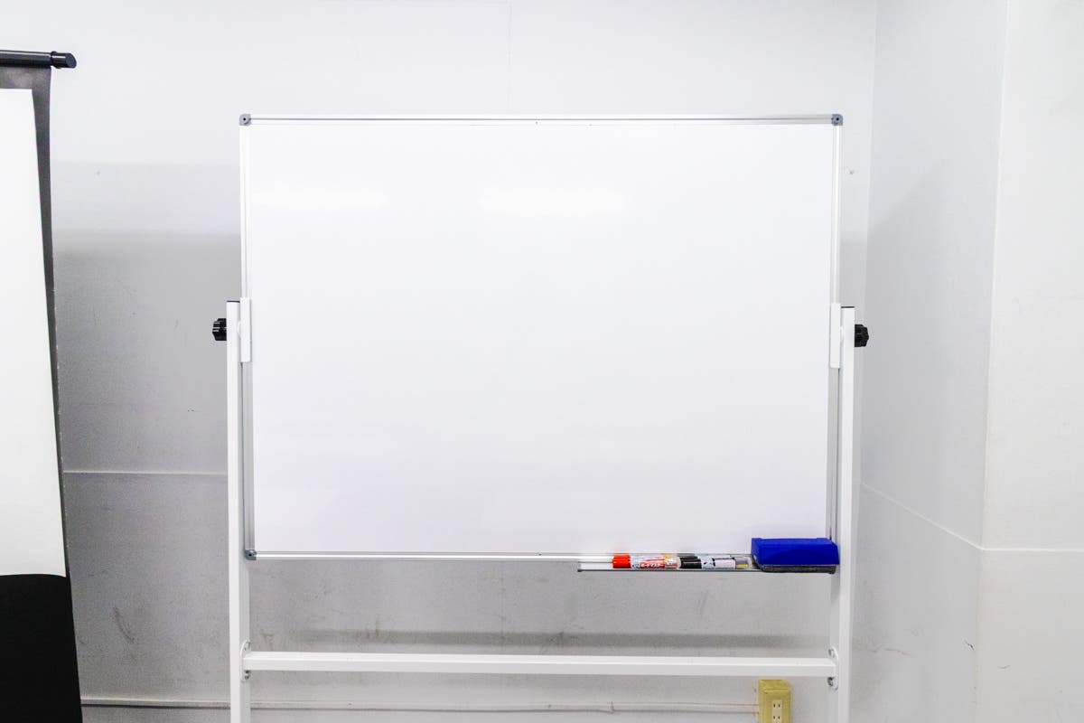 【新宿駅4分！21名利用可！】綺麗な室内！WiFi・プロジェクター・ホワイトボード全て無料！ふれあい貸し会議室　新宿豊栄の写真25