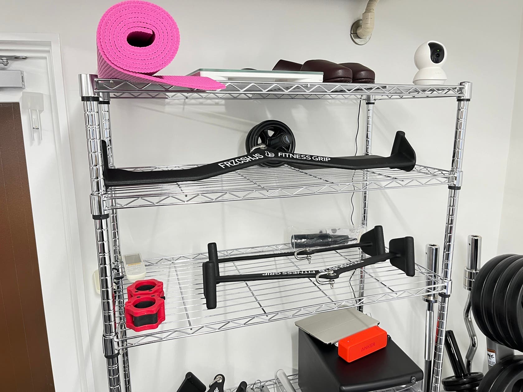 【赤坂駅3分】パワーラックを中心に機材完備！明るい個室レンタルジム　MIYAZAKI GYM赤坂店の写真8