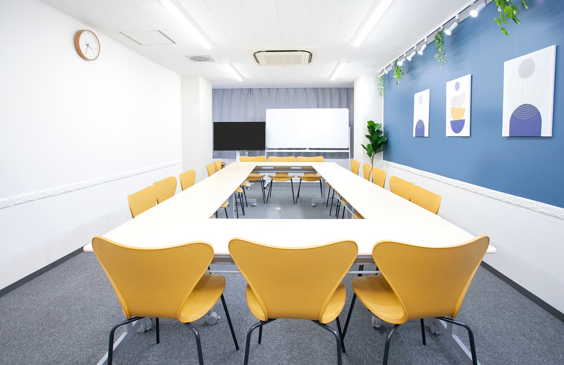 NEW!神田駅徒歩3分!/最大30名/土足可/会議/セミナー/面接/懇親会/ボードーゲーム/女子会/飲食酒可/会議室KS10神田の写真3