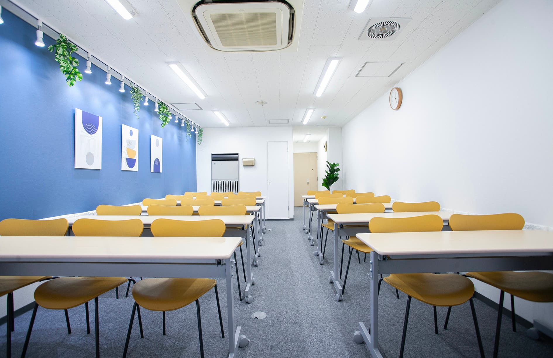 NEW!神田駅徒歩3分!/最大30名/土足可/会議/セミナー/面接/懇親会/ボードーゲーム/女子会/飲食酒可/会議室KS10神田の写真5