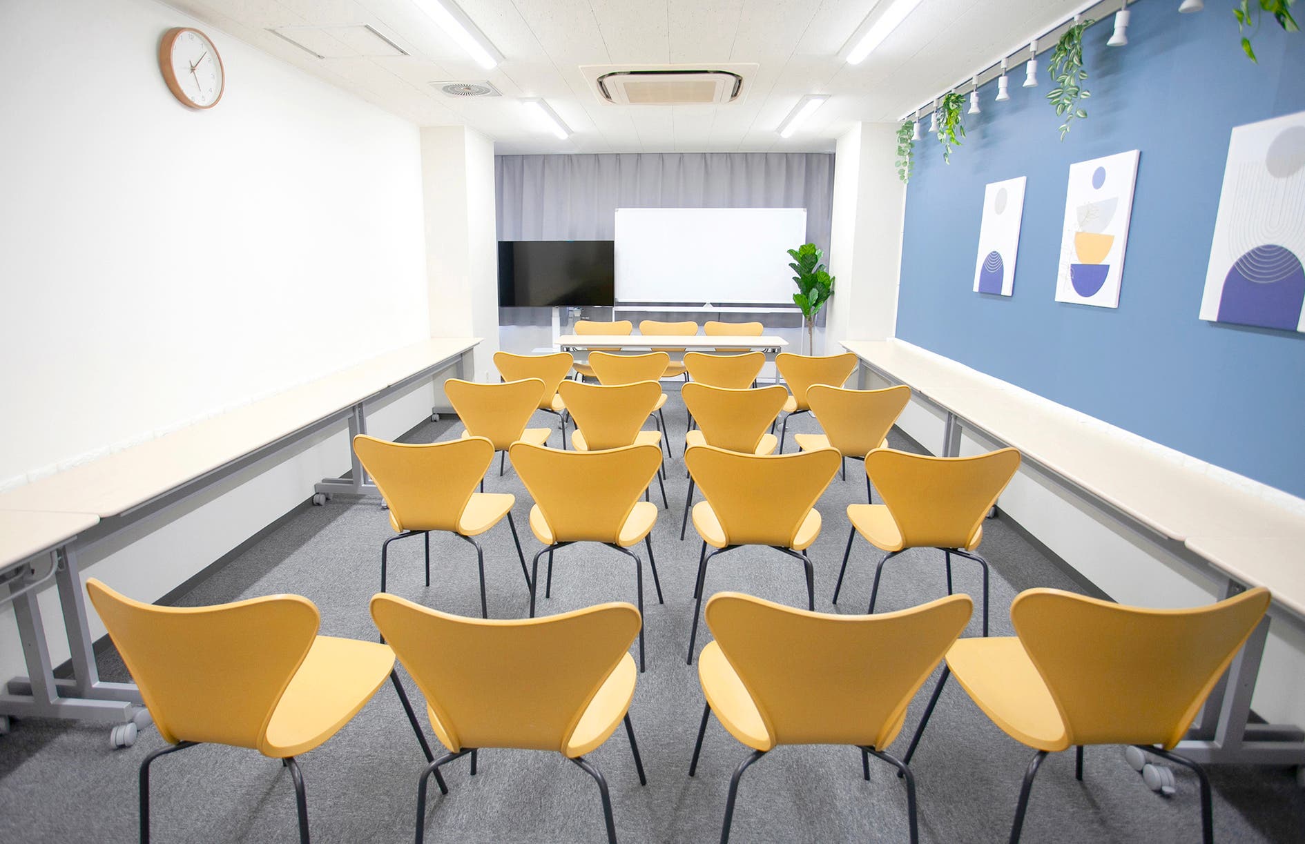 NEW!神田駅徒歩3分!/最大30名/土足可/会議/セミナー/面接/懇親会/ボードーゲーム/女子会/飲食酒可/会議室KS10神田の写真9