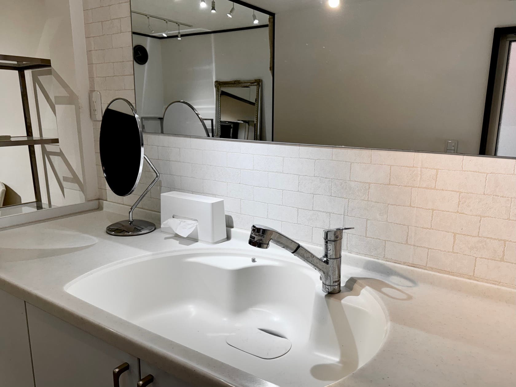 【NEW】富山市中心部！8m×3m壁面ミラー★大駐車場あり★アクセス抜群な音響完備レンタルスタジオ♪の写真5