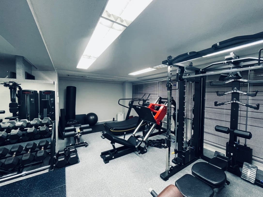 Gym《大会出場者も多数ご利用されています!!》赤坂No.1マシン充実型プライベートジム！当日予約、24時間利用可！の写真2