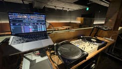 新宿駅徒歩9分の貸しパーティー会場・バーの写真3