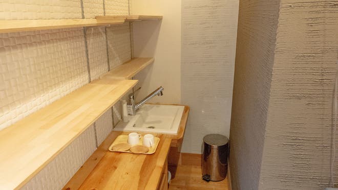 フローリング36㎡ 再利用材の古民家風カウンター・落ち着いた広々空間でヒーリングサロン、イベント物販に最適!の写真14