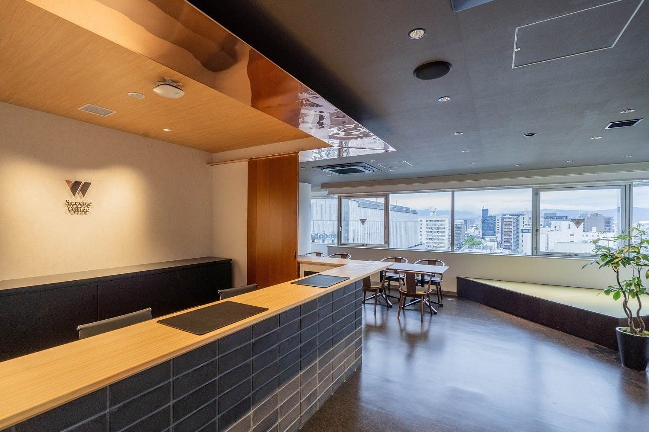 ServiceOffice W 京都駅前 オープン席②【京都駅徒歩5分】ラウンジ利用　WEB会議OK・フリードリンク有の写真3
