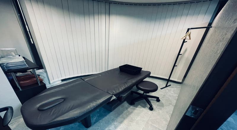 Salon《完全予約制・個室サロン》ストレッチ、もみほぐし、エステ等！当日予約、24時間利用可能！