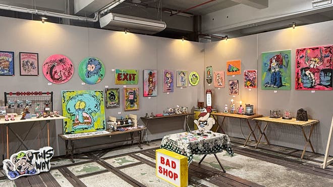 無骨なガレージを利用した展示・撮影・イベントスペースの写真1