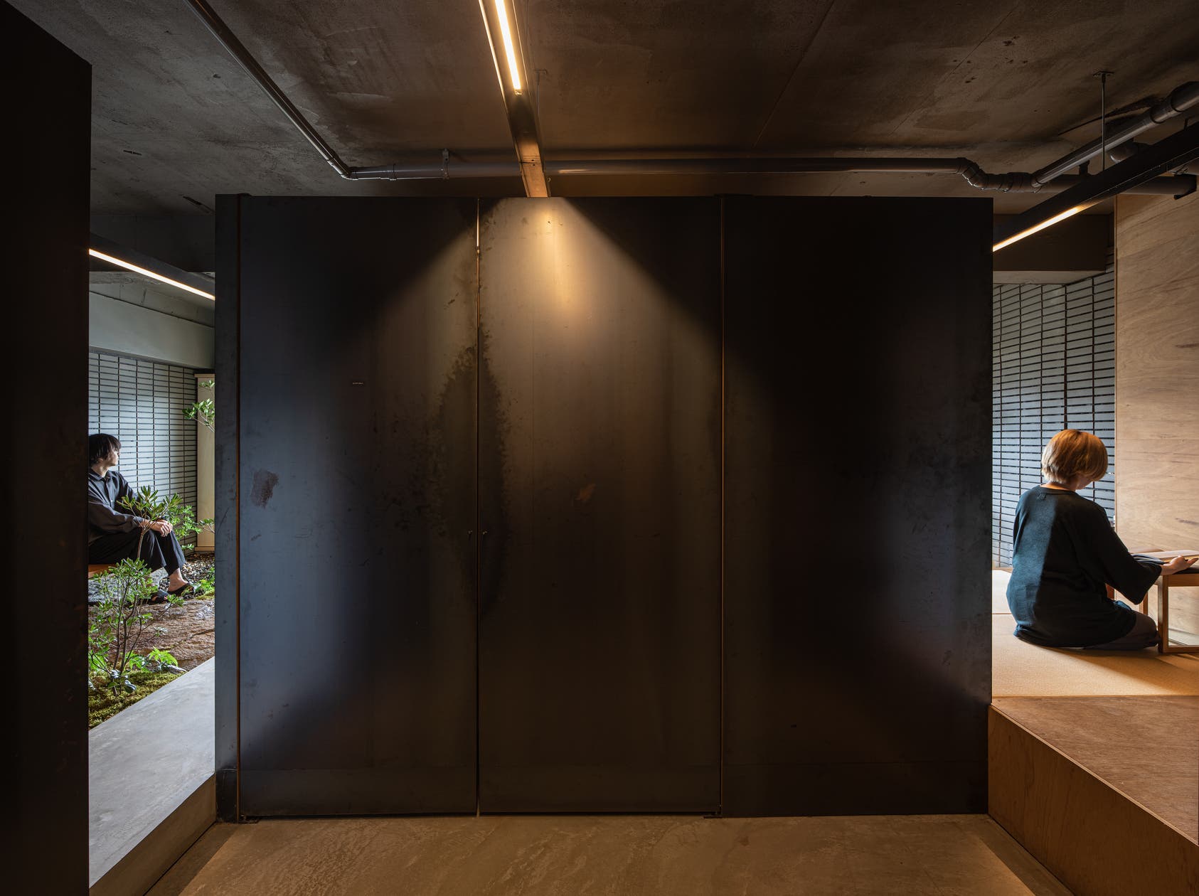 【城南区樋井川】建築家設計｜自然光×室内庭園の静かな多目的空間の写真6