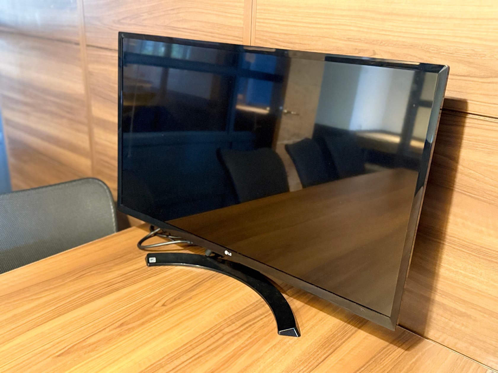 【8名会議室】五反田駅徒歩3分！/モニター/Wi-Fi/充電器/テレワークやWeb会議に最適の写真6