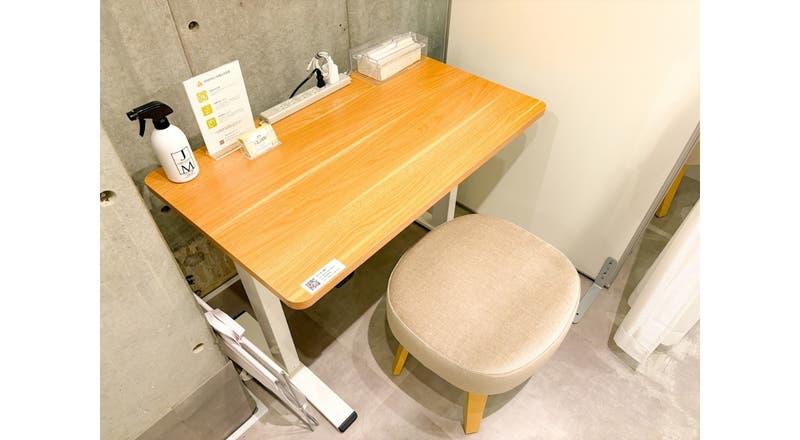 【学芸大学駅徒歩1分｜24時間営業｜13Cブース】カウンター席／高速Wi-Fi／電源・充電／テレワーク・作業・勉強・休憩等