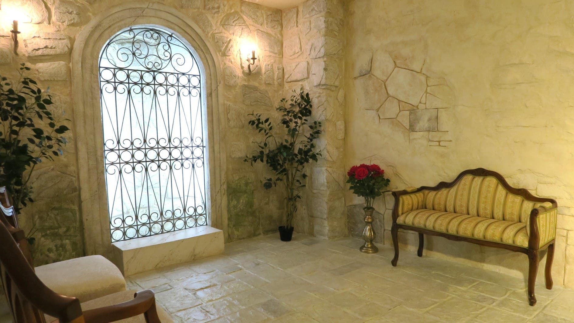 【M2】廃墟や牢獄💀、西洋石壁、アンティーク壁や石畳を完全再現✨ゴシック調スタジオ🎪の写真14