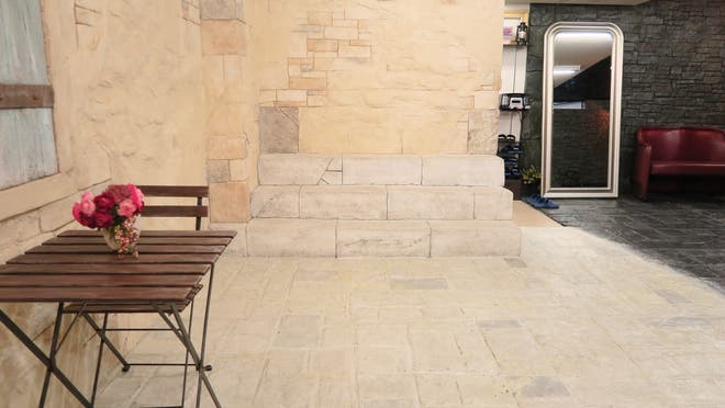 【M2】廃墟や牢獄💀、西洋石壁、アンティーク壁や石畳を完全再現✨ゴシック調スタジオ🎪の写真17