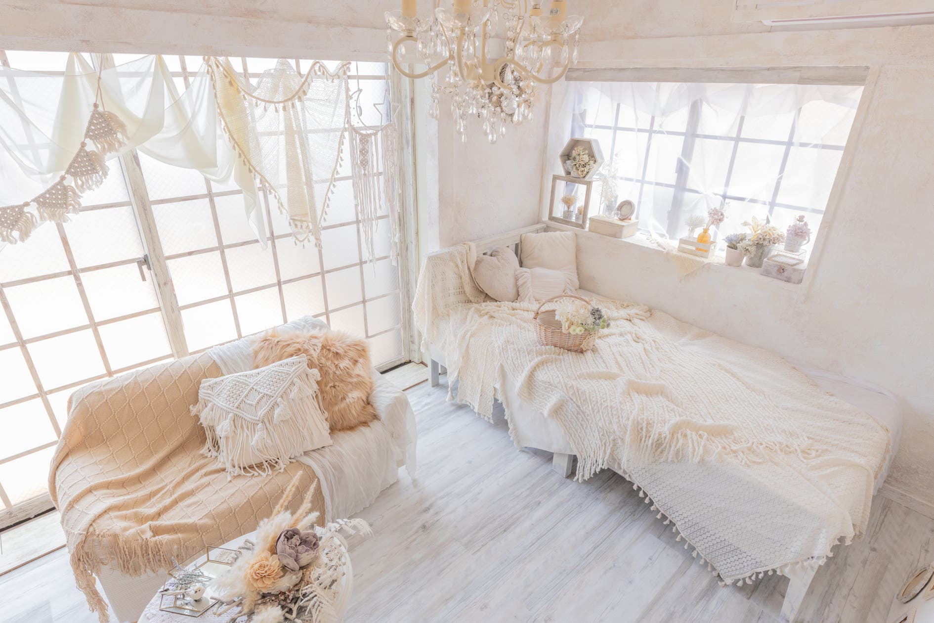 【キューブスタジオ】2階建ての広々100㎡ ! 柔らかな自然光 ガーリーなハウススタジオ　控室有りの写真7