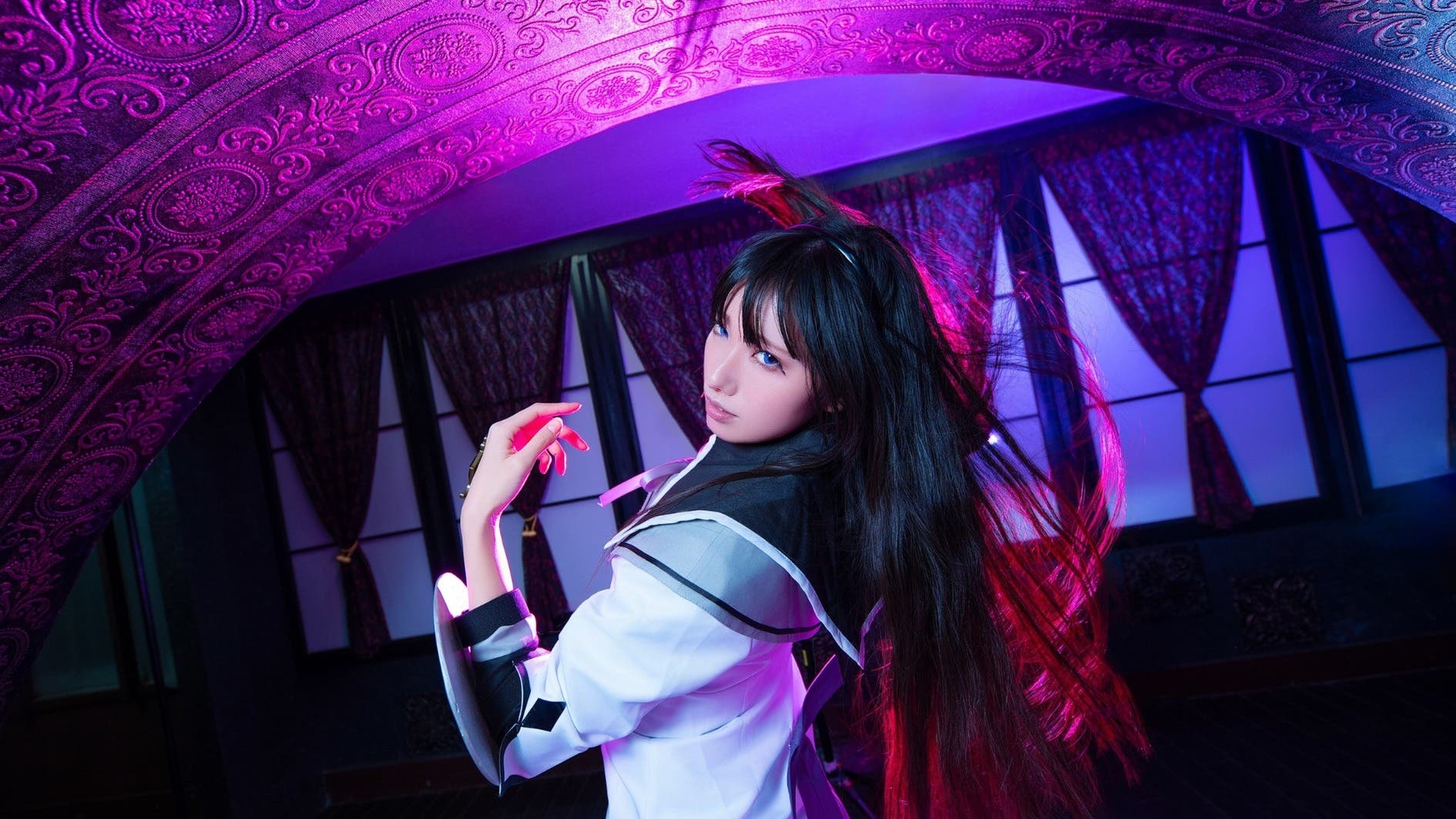 【フォーススタジオ】印象深い大型アーチ ゴシック調アンティーク壁面装飾で人気！TVや雑誌の撮影実績多数！の写真16