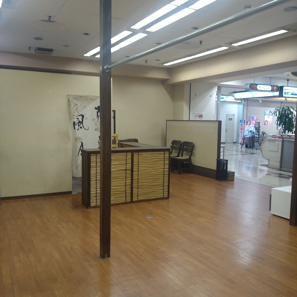 大阪府 阪急茨木市駅1分 レンタルスペース 貸しギャラリーの写真1